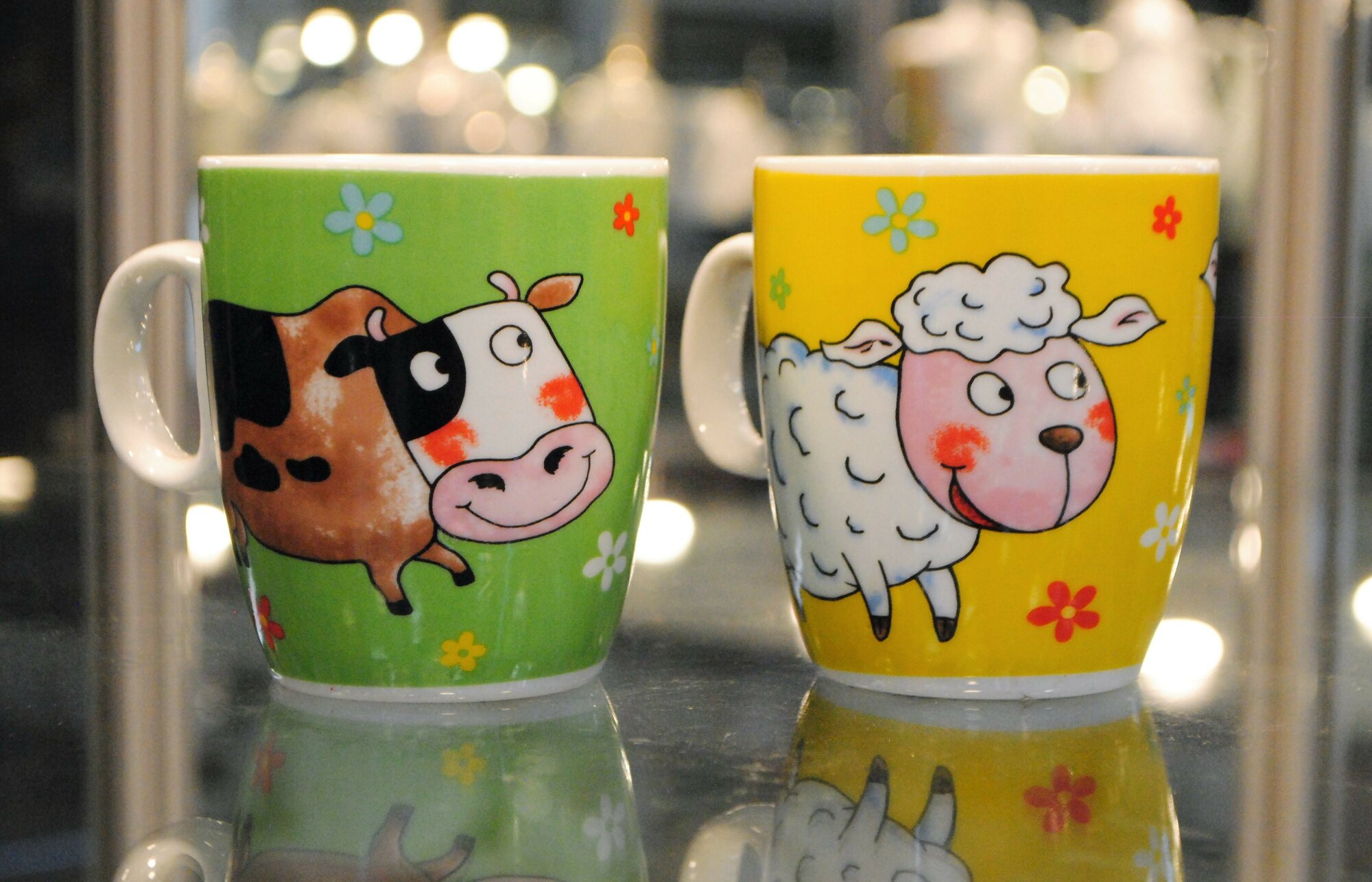 Набор из 2-х чашек фарфоровых, детских федерация 200 мл. "овечка и коровка", желтая и зеленая