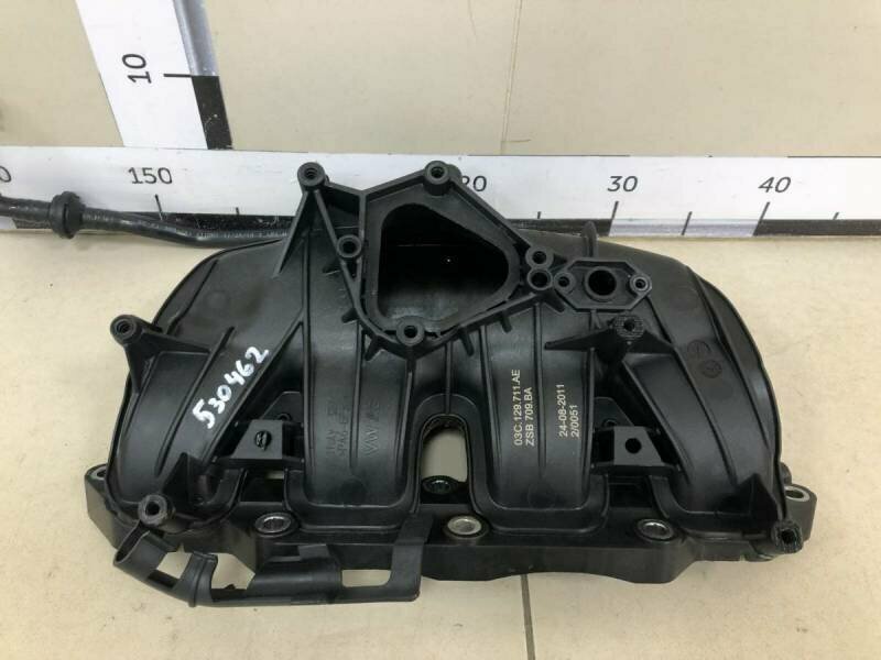 Коллектор впускной Volkswagen Tiguan 5N2 2011-2016 кат.номер: 03C129711AE