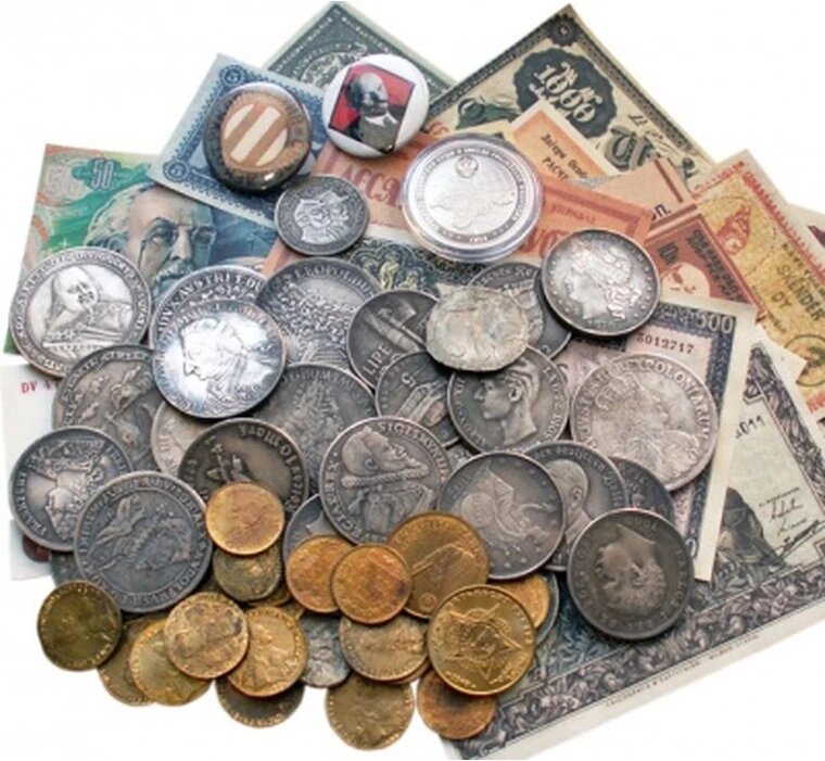 Набор случайный выбор 50 монет + 2 значка + 20 купюр в подарок, копии, первая коллекция