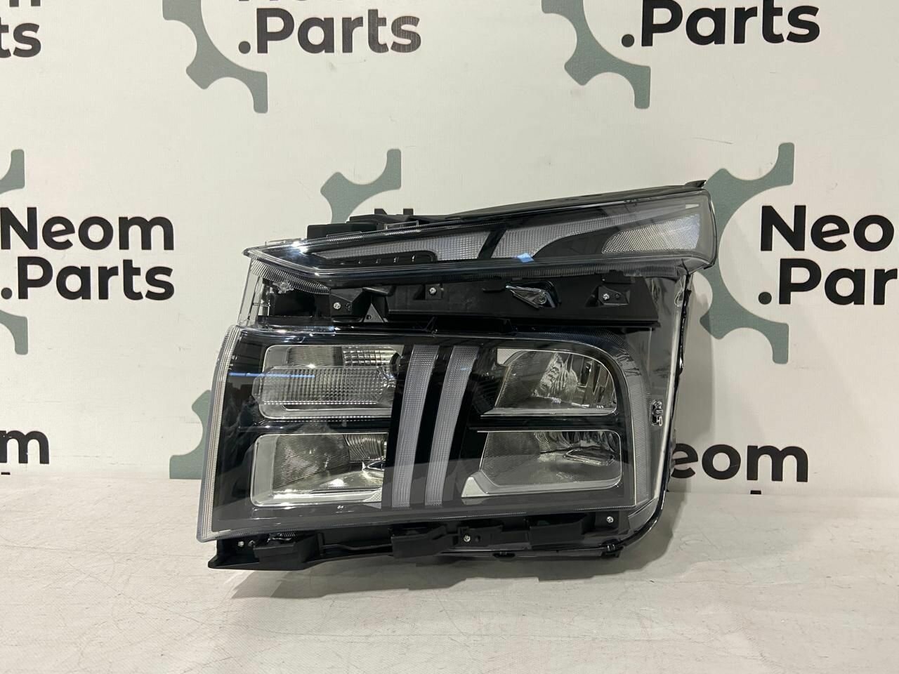 Фара левая (LED) Hyundai Santa Fe 4 TM 20-н. в