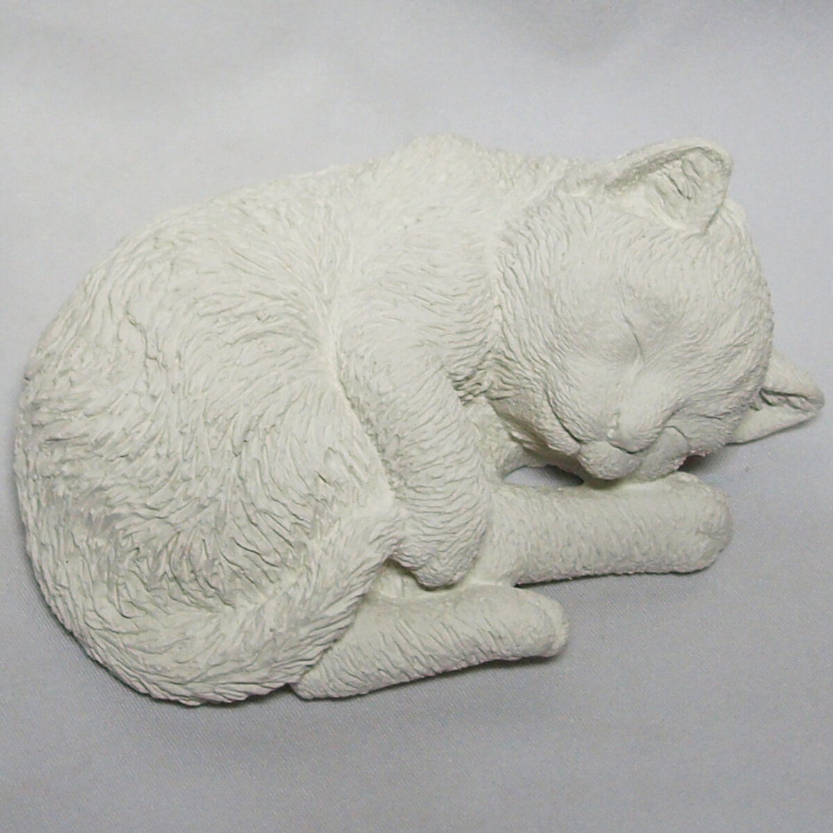 Love2art заготовка Яб-11-MP96 Фигурка Котенок спящий гипс 14x10x6 см для декорирования интерьера