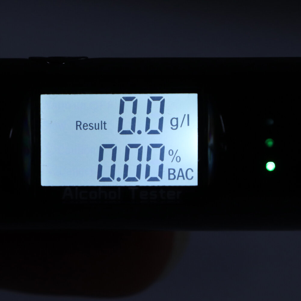 Цифровой тестер алкоголя в выдыхаемом воздухе с ЖК-дисплеем Анализатор вождения в нетрезвом виде Автомобильный алкотестер-детектор