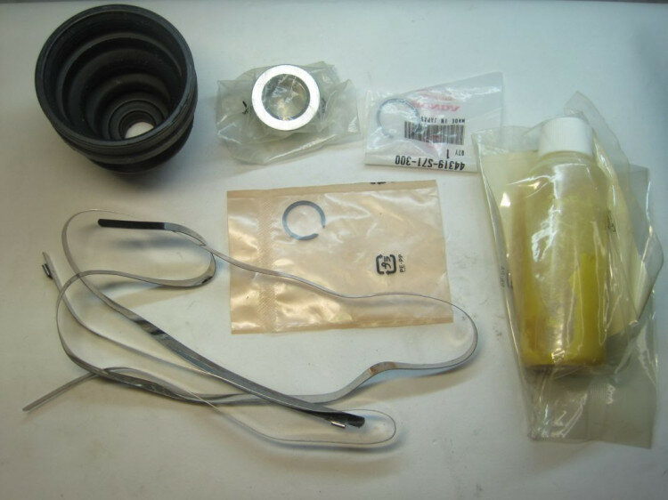 Пыльник Шруса внутреннего заднего 42017S0E000 Хонда СR-V 2 с 2003 года, - Honda