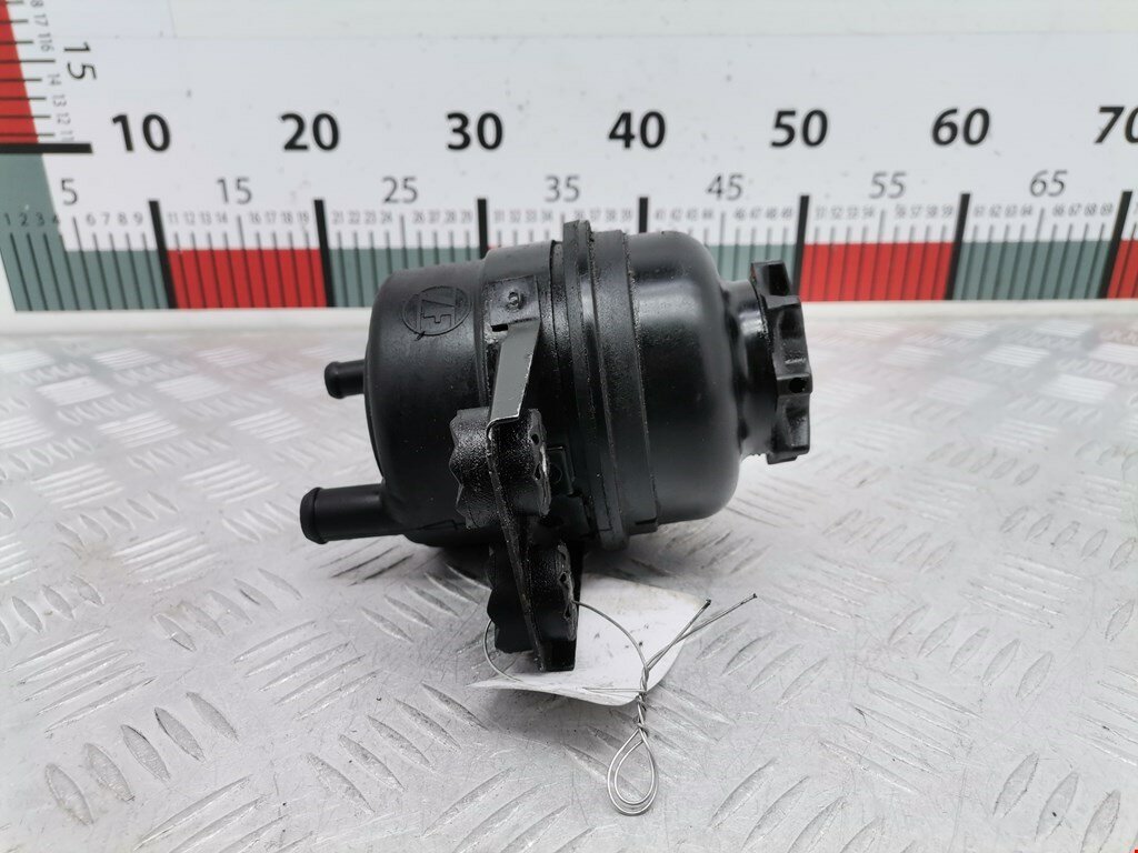 Бачок гидроусилителя BMW 1-Series (E81/E82/E87/E88) 32416851217 арт. 2041002