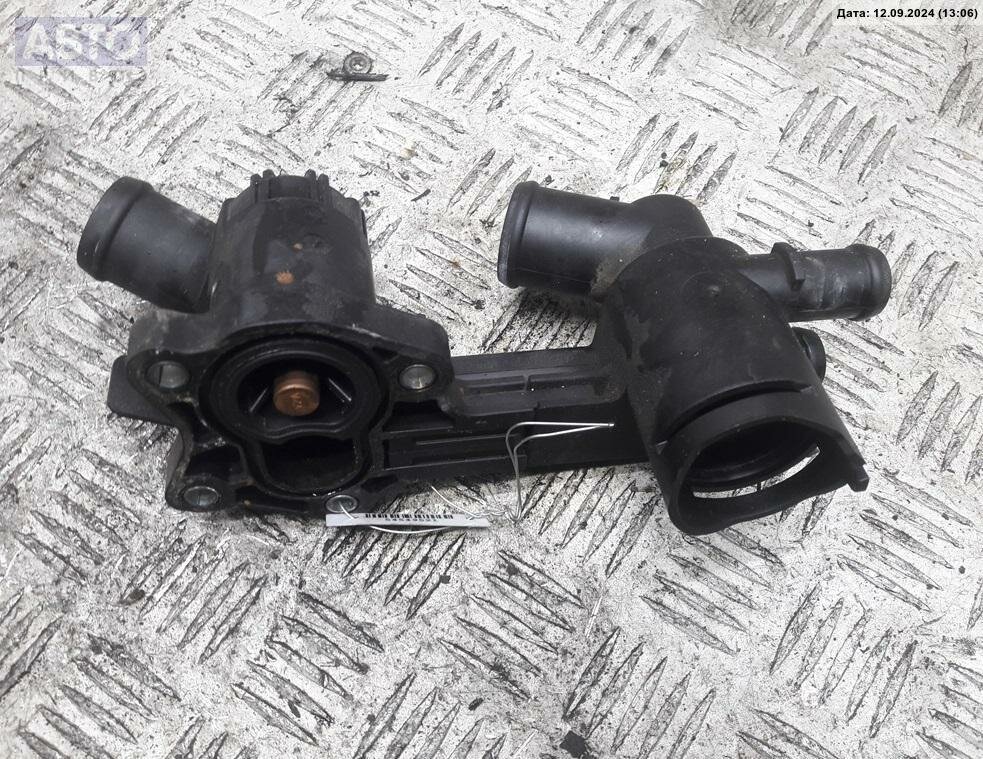 Корпус термостата Skoda Octavia mk2 (A5 1Z) 2004-2013