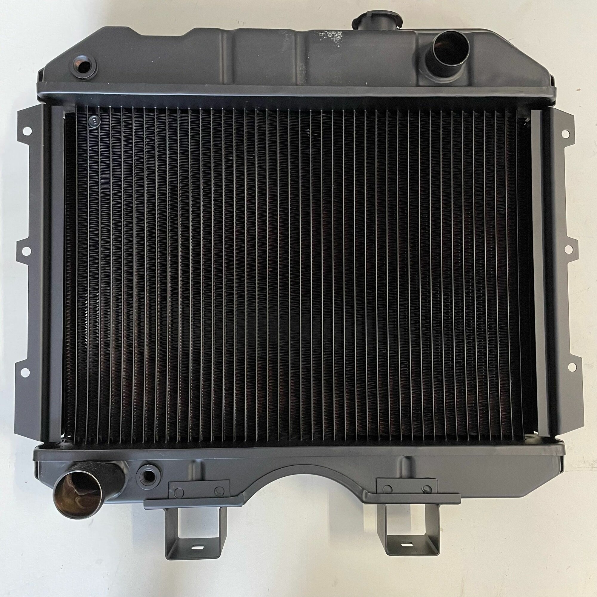 Радиатор медный УАЗ 3741, 3151, 452, 469 2-х рядный Kooshesh 3741Ш-1301010-05