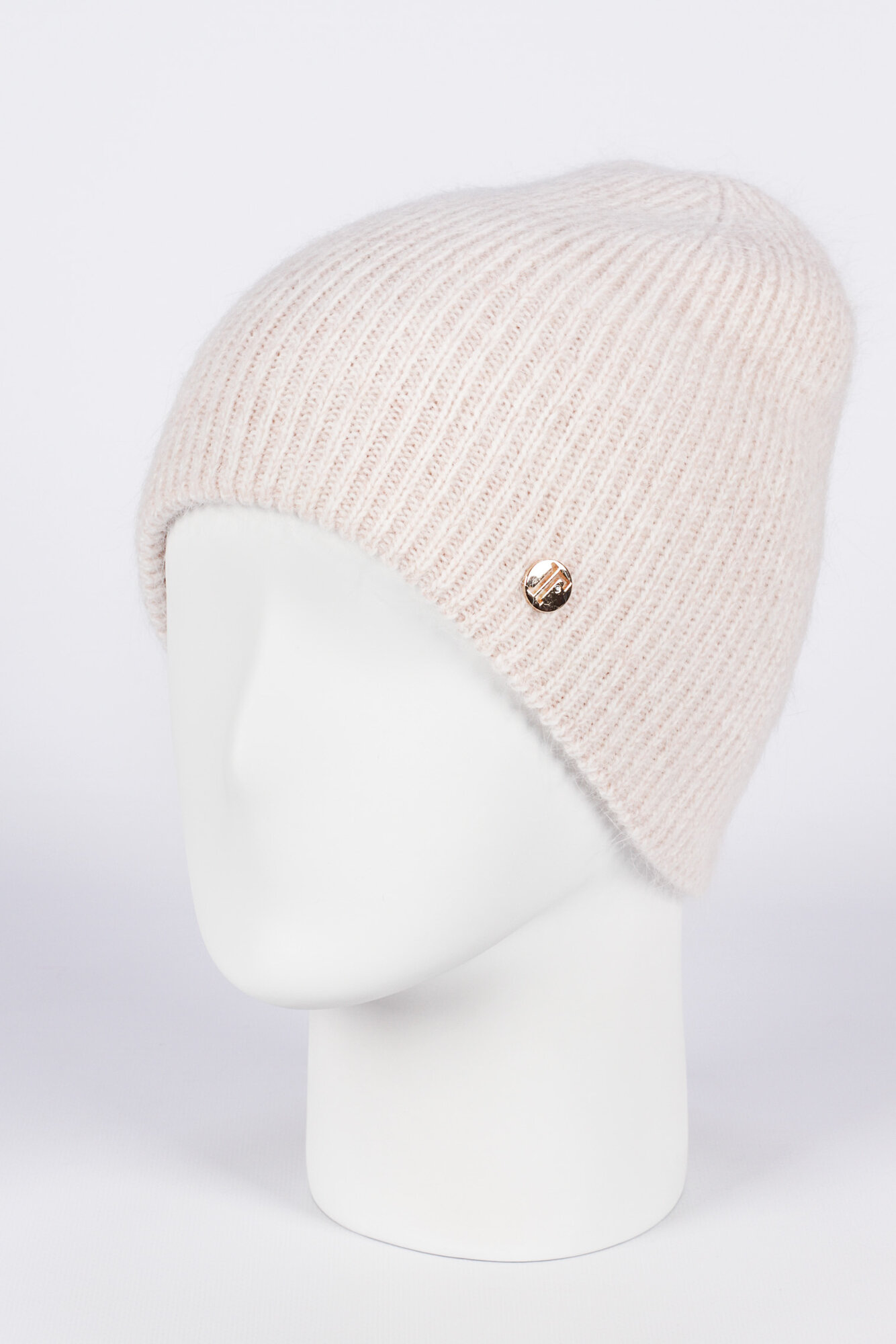 Шапка для женщин