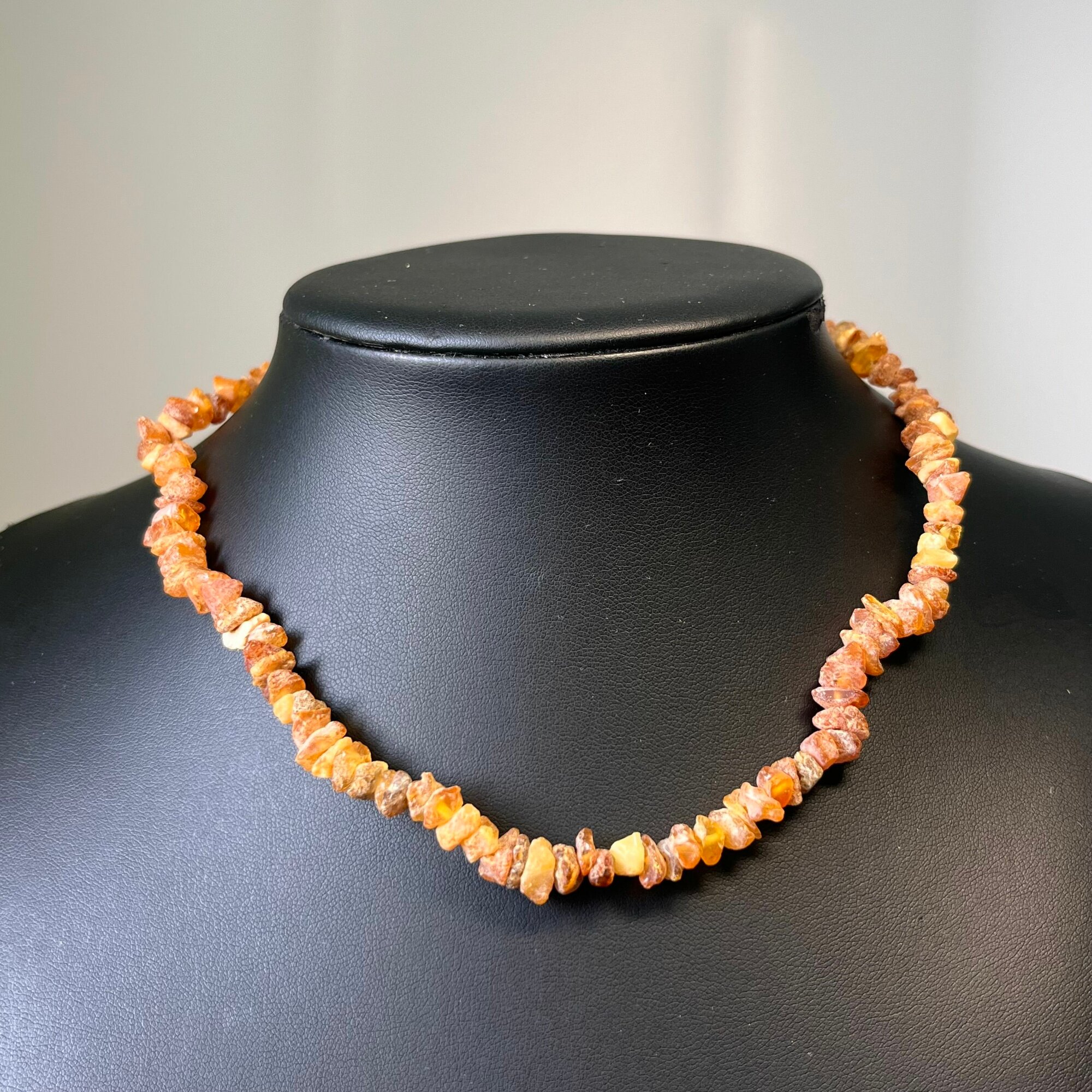 Винтажные бусы янтарные, времен СССР, длина 42 см.