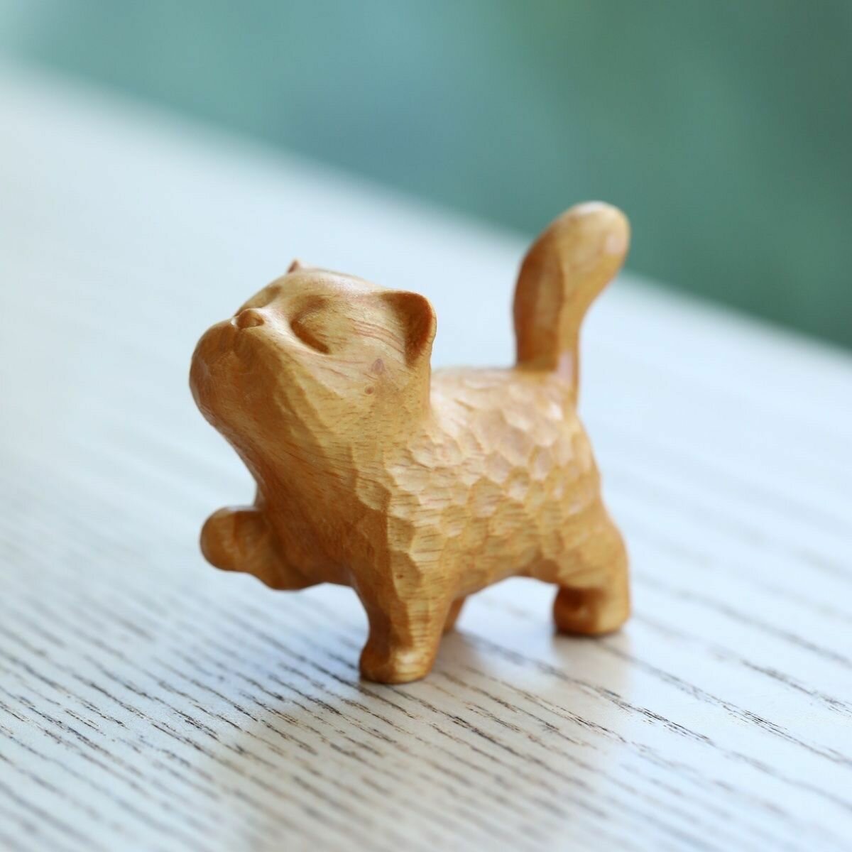 Фигурка декоративная