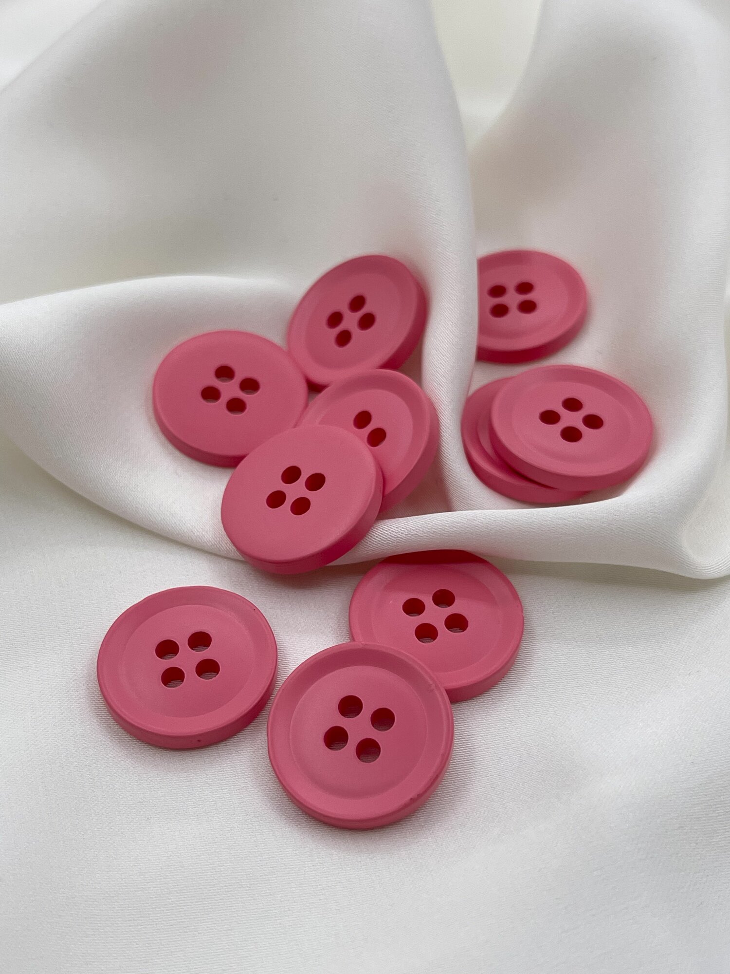 Пуговицы розовые на прокол 18 мм, 10 штук