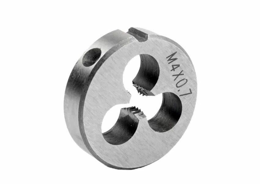 Плашка ER-00407P M04x0,7-20мм, в пластиковом футляре эврика