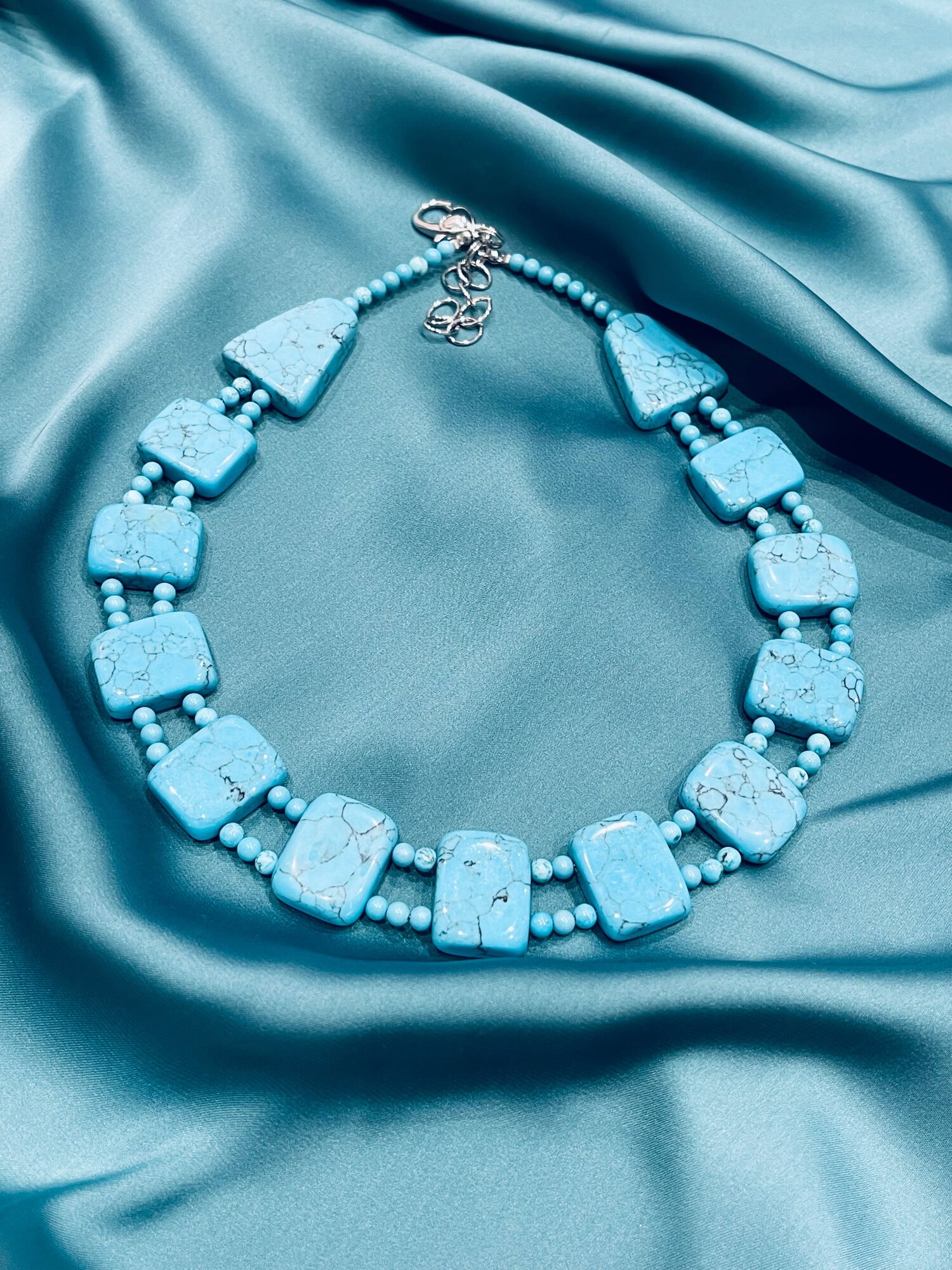 Колье, бирюза синтетическая