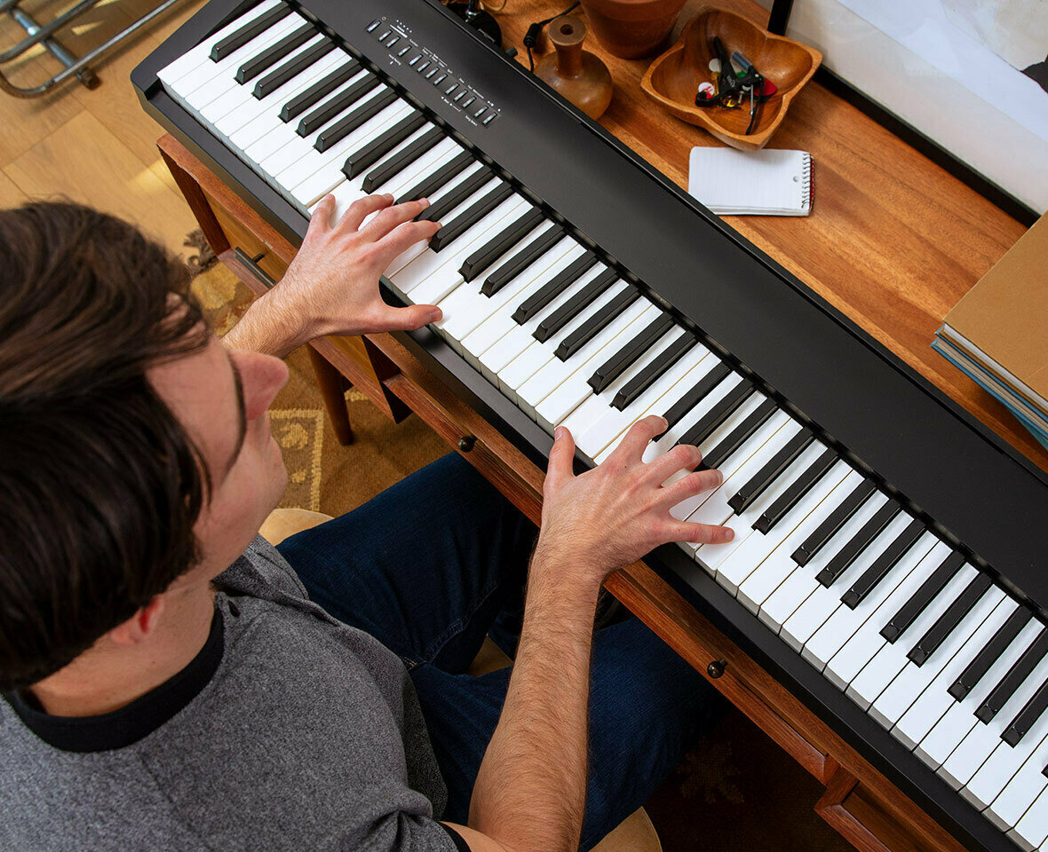 ROLAND FP-30X-BK Цифровое пианино, черное-CC