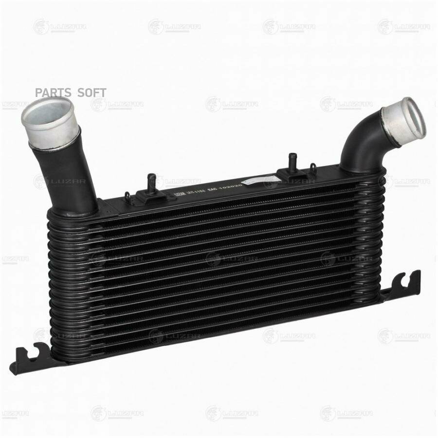 LUZAR Интеркулер MITSUBISHI PAJERO IV 3.2D 06-