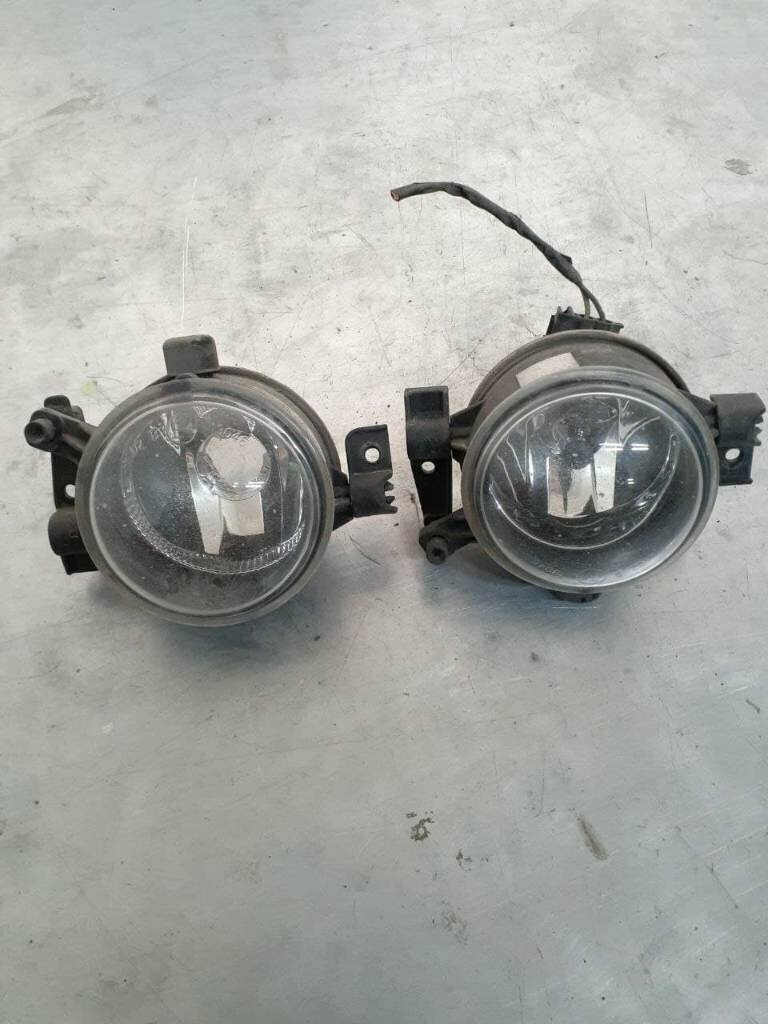 Фара противотуманная Ford C-Max 2006 3M5115K201AA