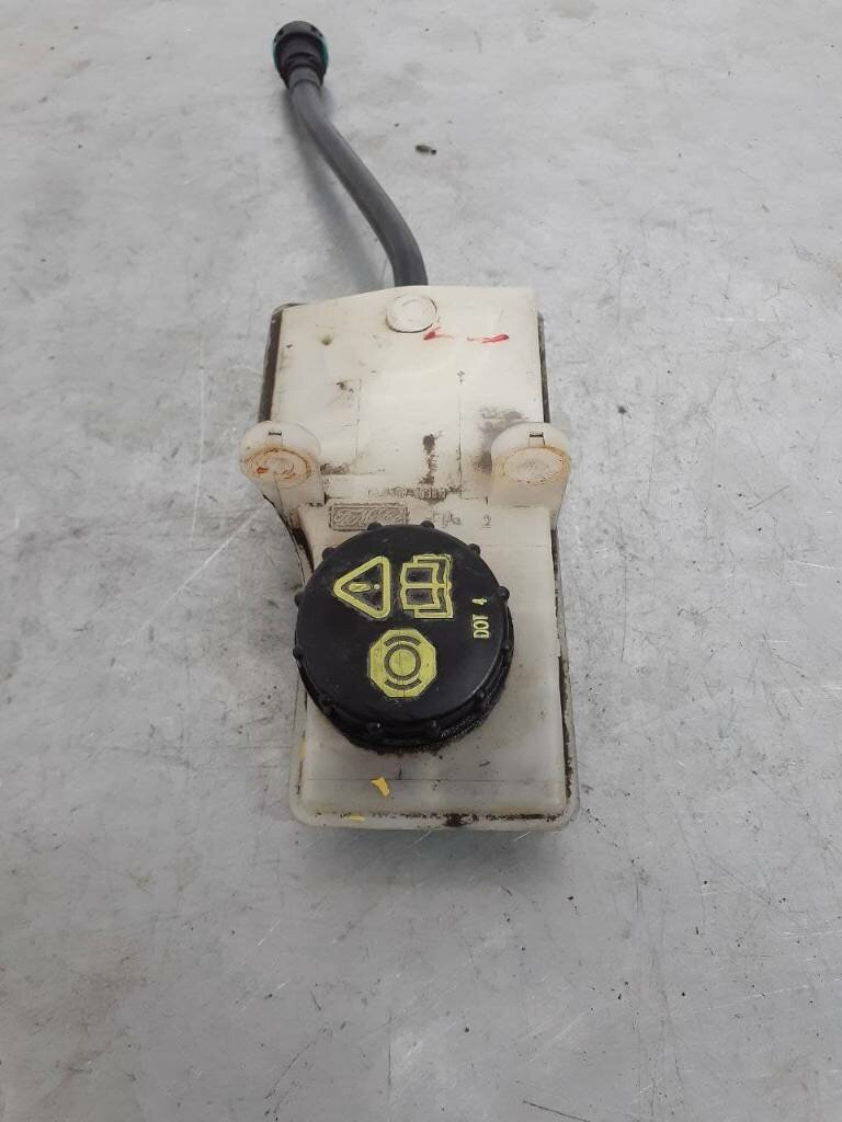 Бачок тормозной жидкости Ford C-Max 2006 3350886381