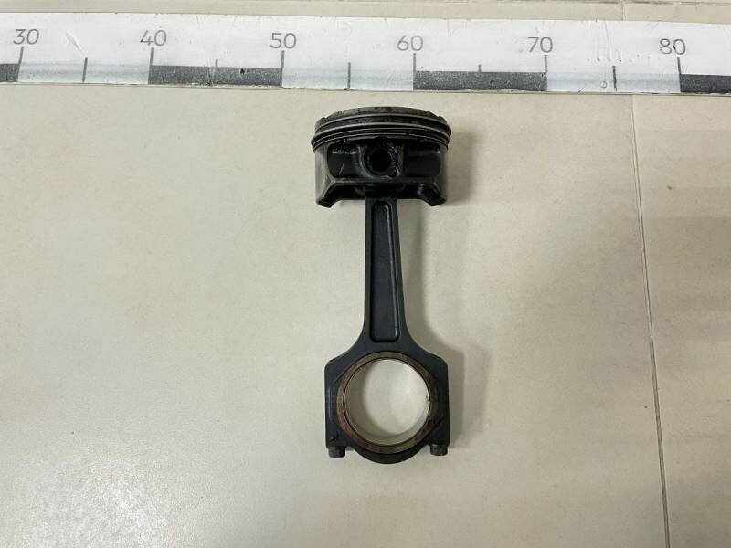 Поршень с шатуном Land Rover Range Rover 3 LM 2002-2012 кат.номер: LR008221 4743588