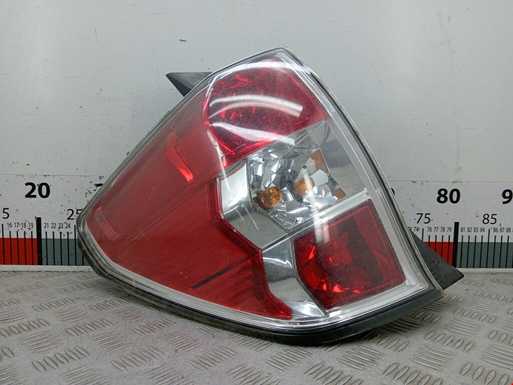 Фонарь задний левый Subaru Forester 3 (SH) 84912SC111 арт. 2214492