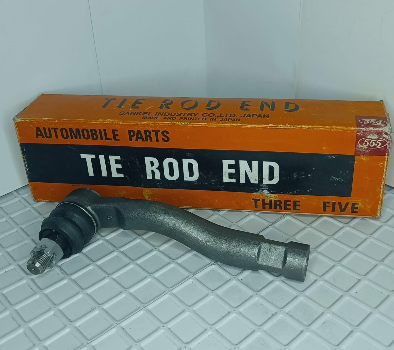 Наконечник рулевой TOYOTA LAND CRUISER 100 98-02 прав SE-3811R SE3811R 4504669195 555 тойота Land Cruiser