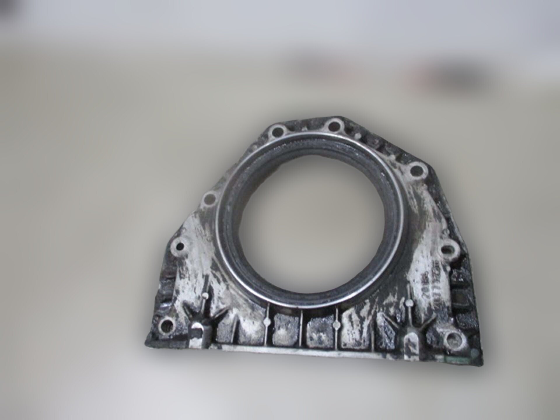 Крышка передняя двигателя D13A Volvo FH, FM