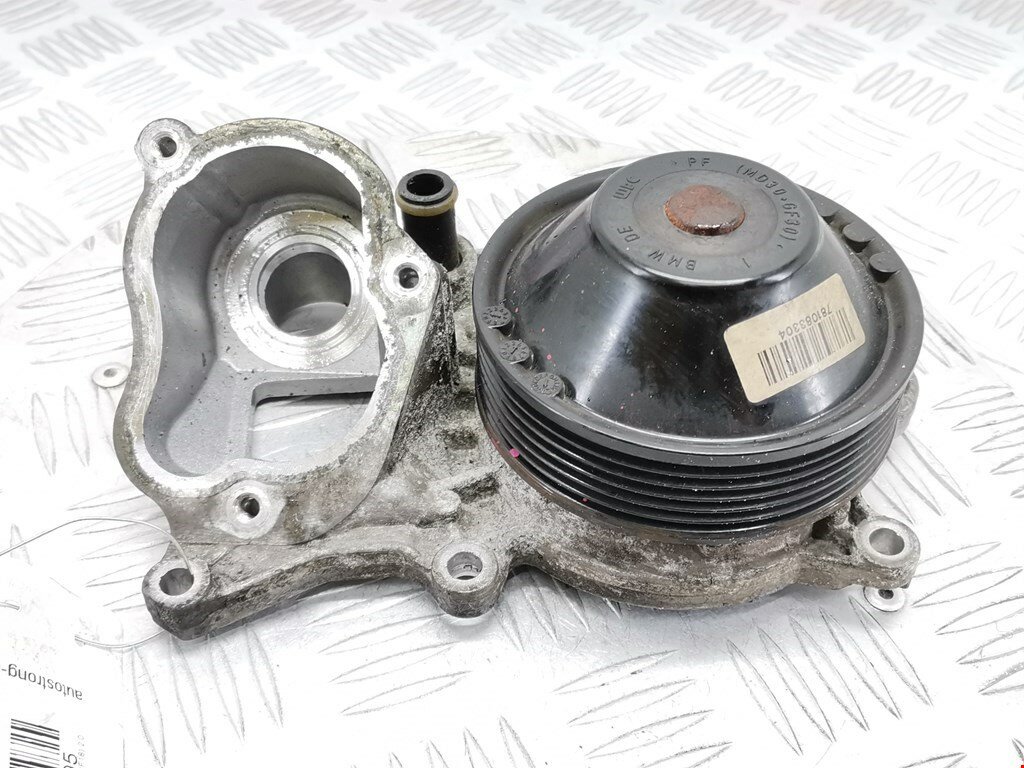 Насос водяной (помпа) BMW X3 (F25) 11518516204 арт. 1986295