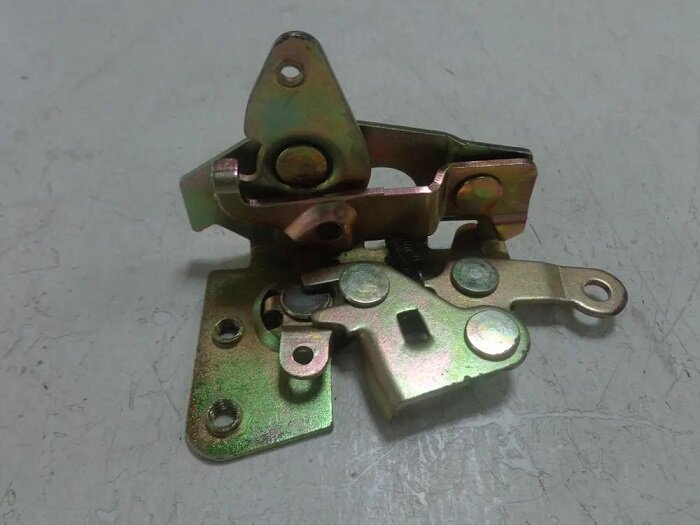 Механизм замка двери внутренний передний левый ИЖ 2126