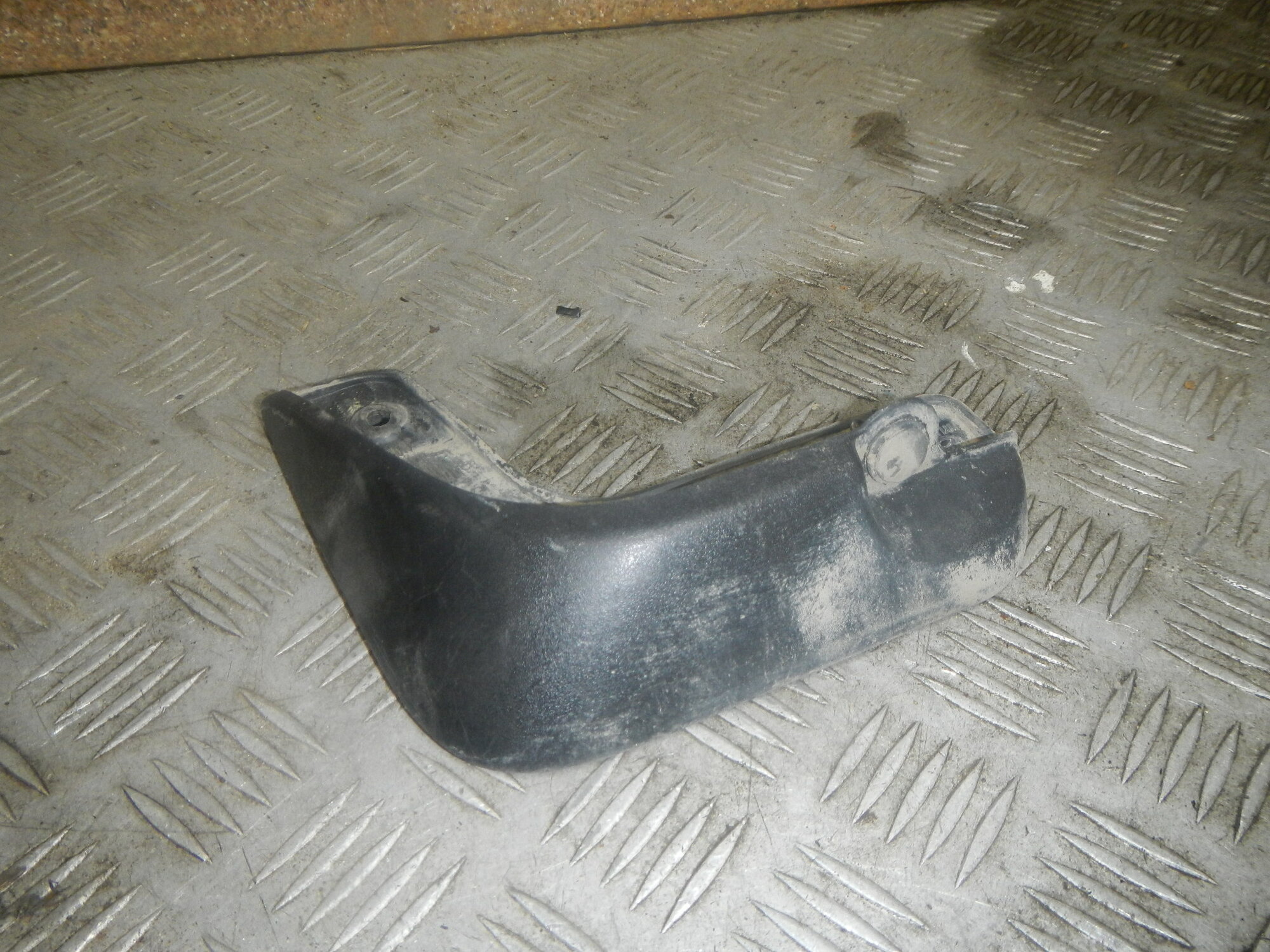 Б/У Брызговик задний левый, Hyundai (Хендэ)-CRETA (21-) HYUNDAI CRETA (21-) Царапины. 569766 Hyundai-KIA арт. 86841BW000