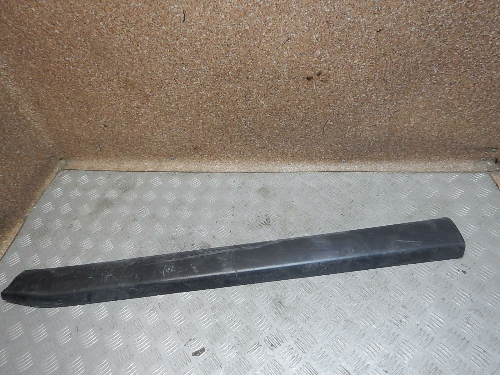 Б/У Молдинг двери передней правой, Nissan (Ниссан)-X-TRAIL (T31) (07-) NISSAN X-TRAIL (T31) (07-) Царапины, сломано 6 кр...