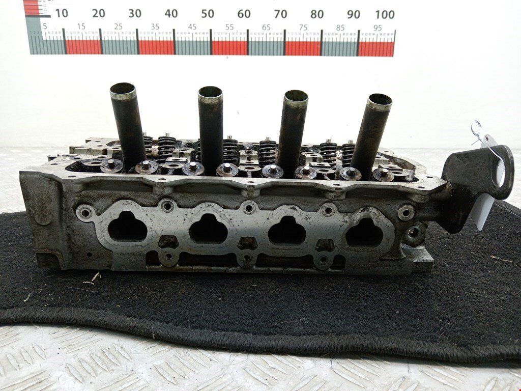 Головка блока цилиндров (ГБЦ) Renault Modus арт. 2202033