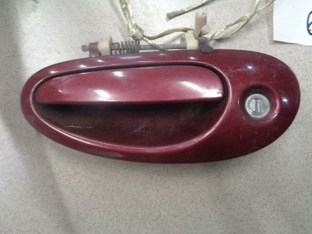 Ручка двери наружная передняя левая от Dodge Stratus 2000-2006