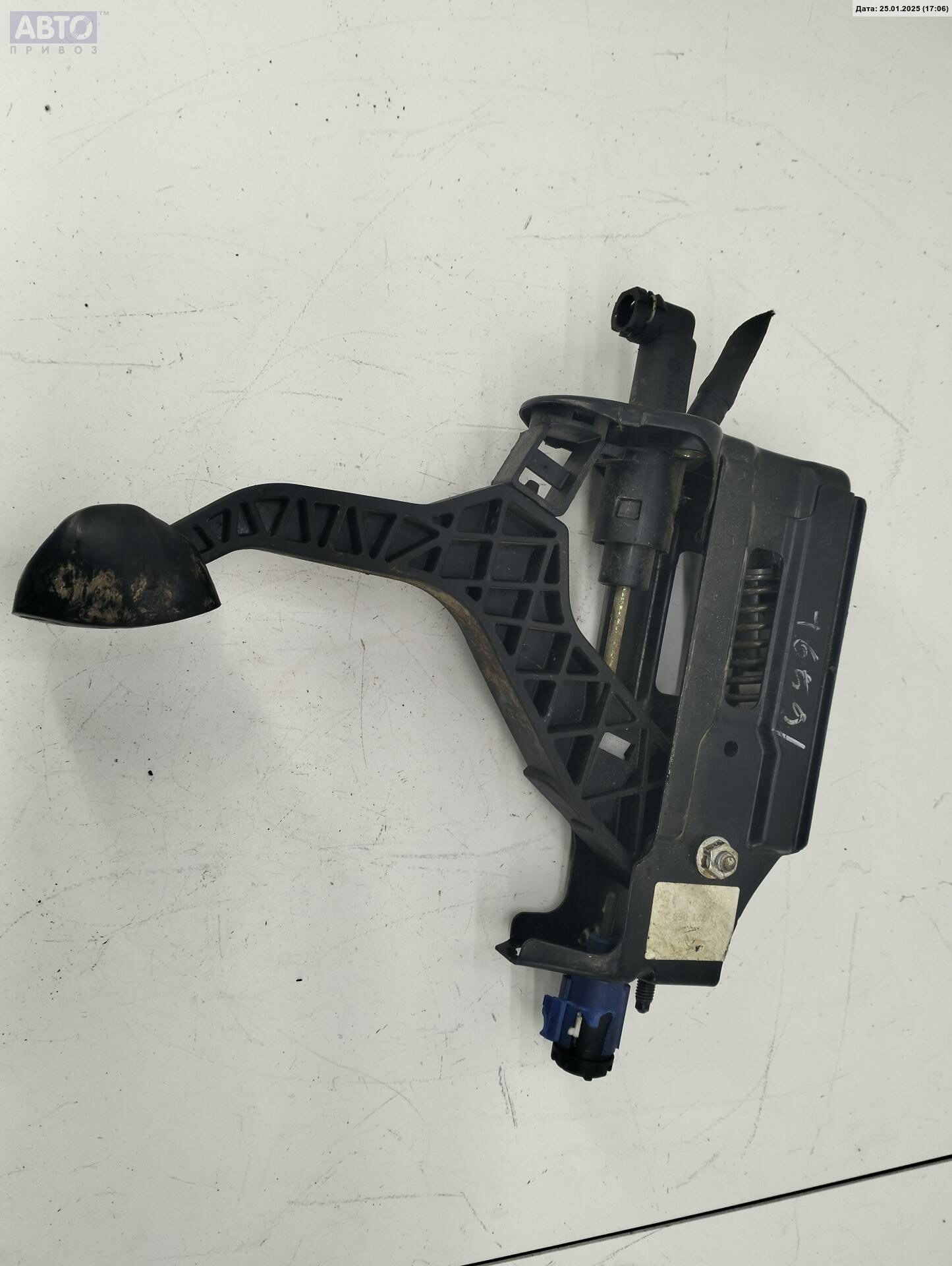 Цилиндр сцепления главный Volkswagen Golf-4