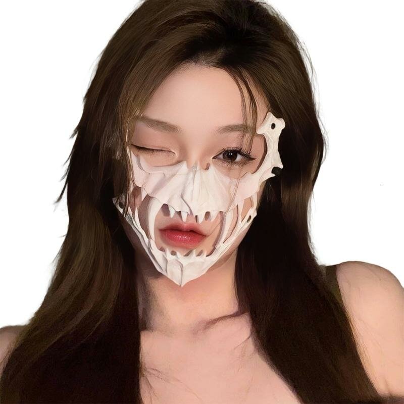 Череп-маска на половину лица