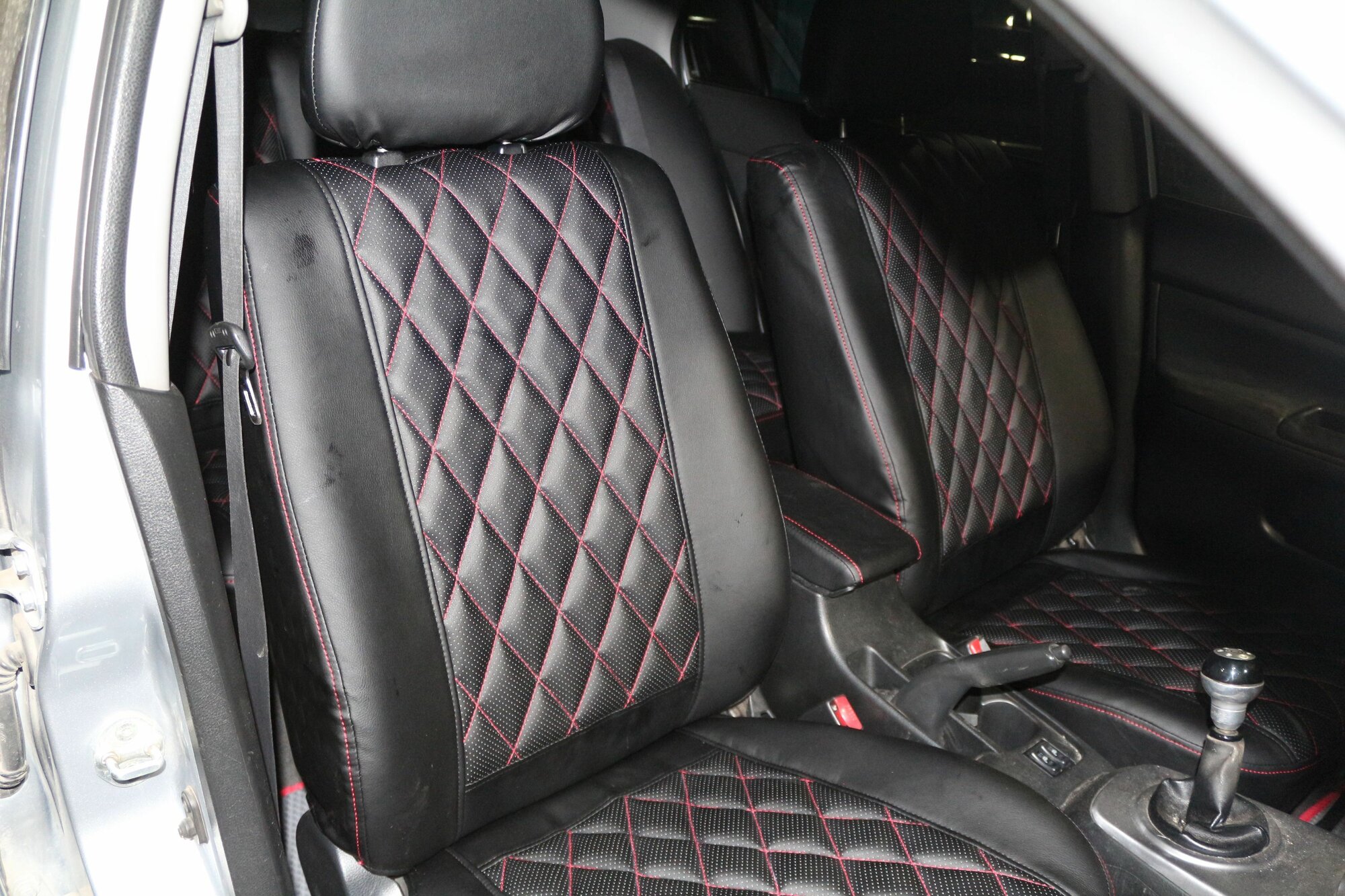 Чехлы для сидений Митсубиси Лансер 9 (Mitsubishi Lancer 9), годы выпуска с 2000-2010.