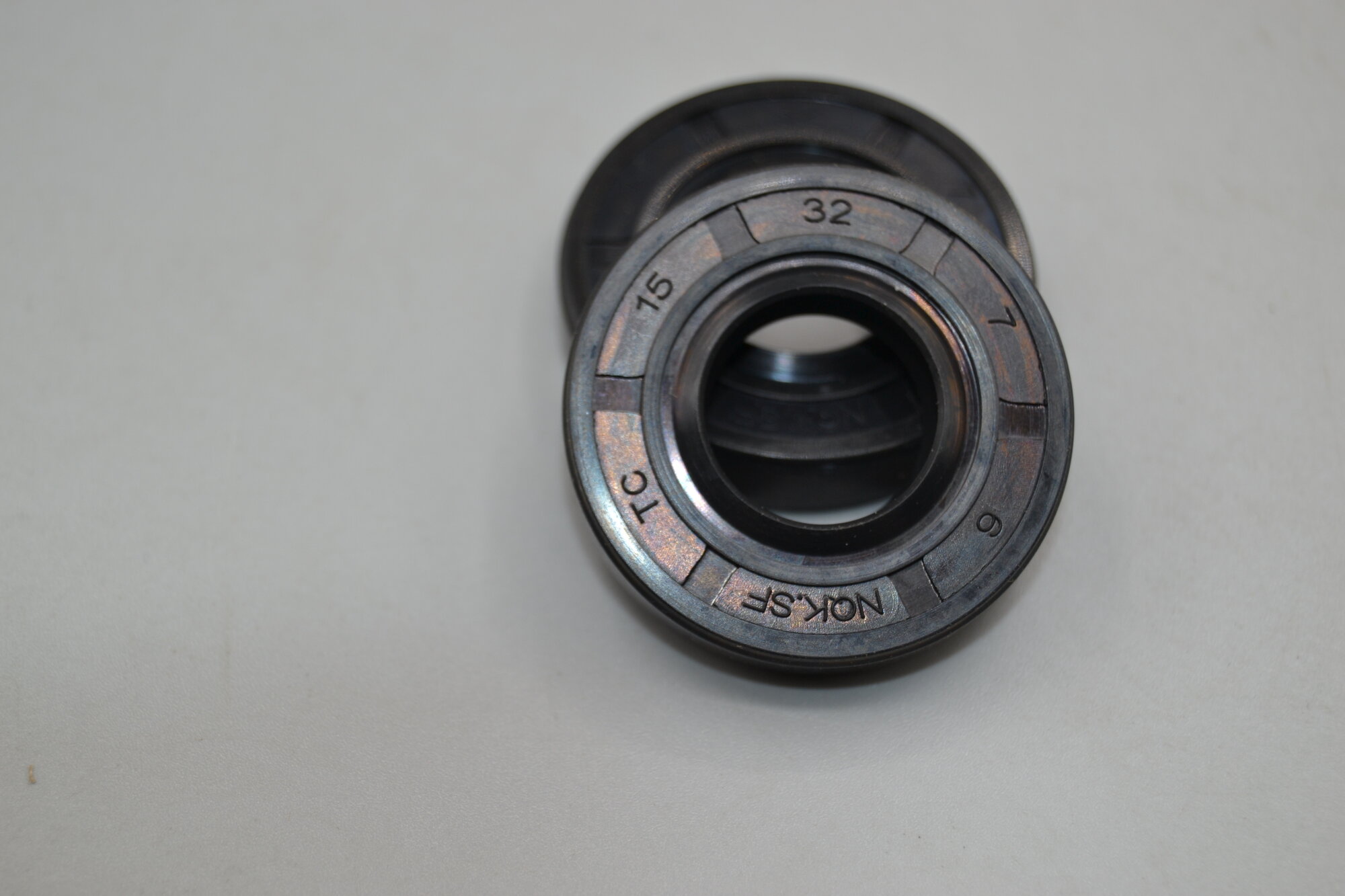 Манжеты сальники 15х32х7, (2шт)