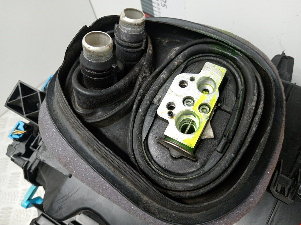 Отопитель в сборе (печка) Volkswagen Golf 5 1K1820308 арт. 2177862