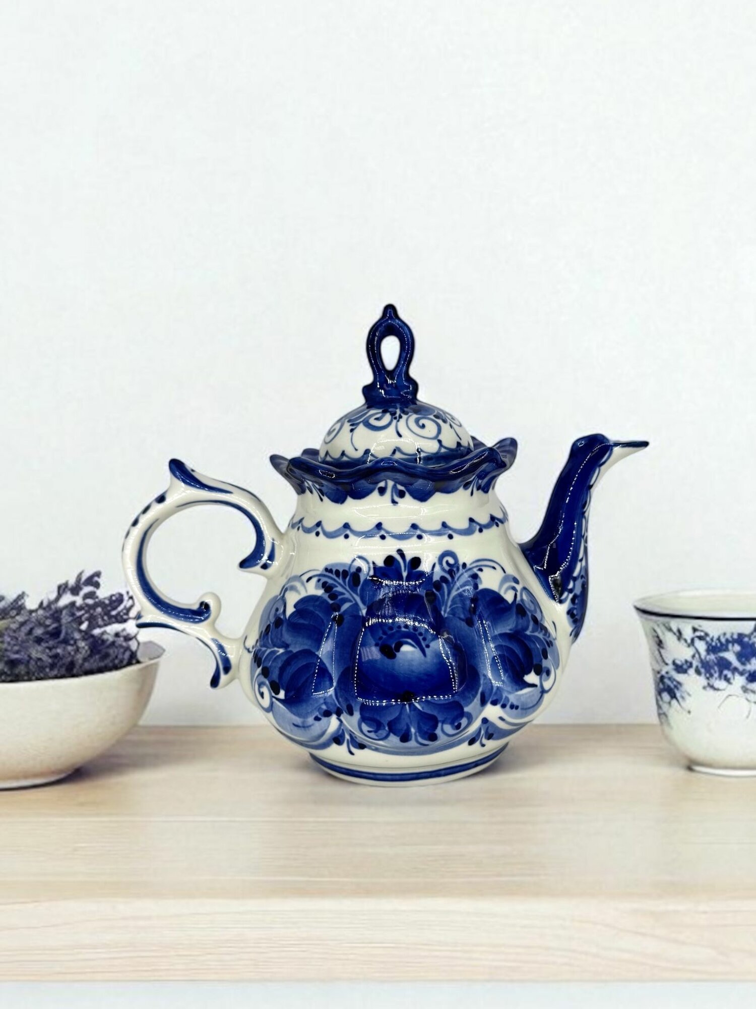 Чайник заварочный Китобой "Цветы" 1100 мл гжель фарфор высота 20.5 см