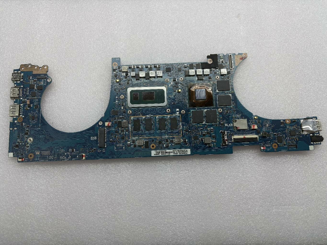 Материнская плата ASUS UX533FD i7-8565U, GTX1050,8Гб (039718)