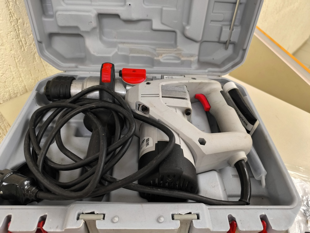 Перфоратор сетевой SDS Plus Ставр ПЭВ-1700 Б/У