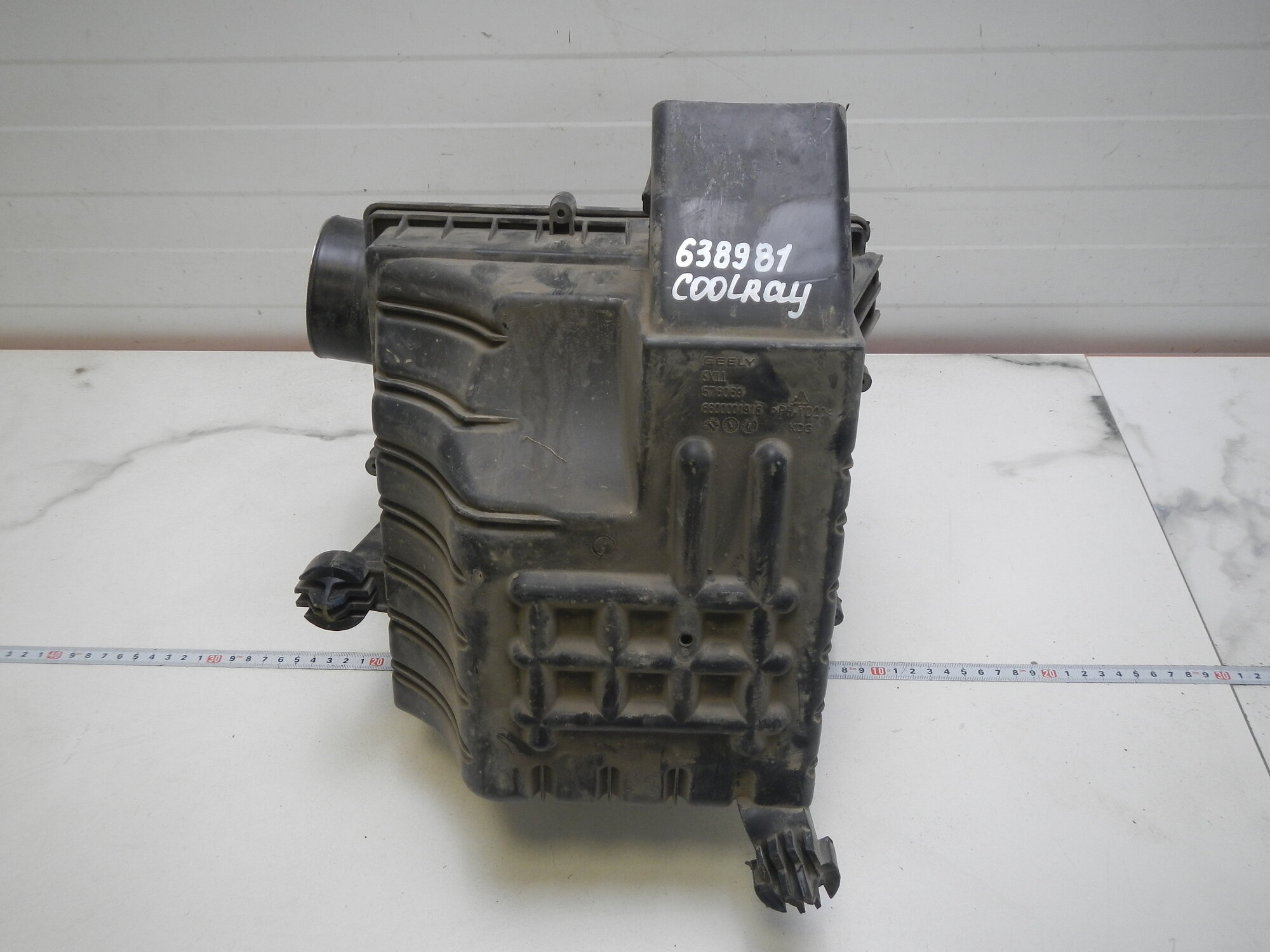 Б/У Корпус воздушного фильтра, Geely (Джили)-COOLRAY (20-) GEELY COOLRAY (20-) Сломано крепление, отколоты куски. 638981...