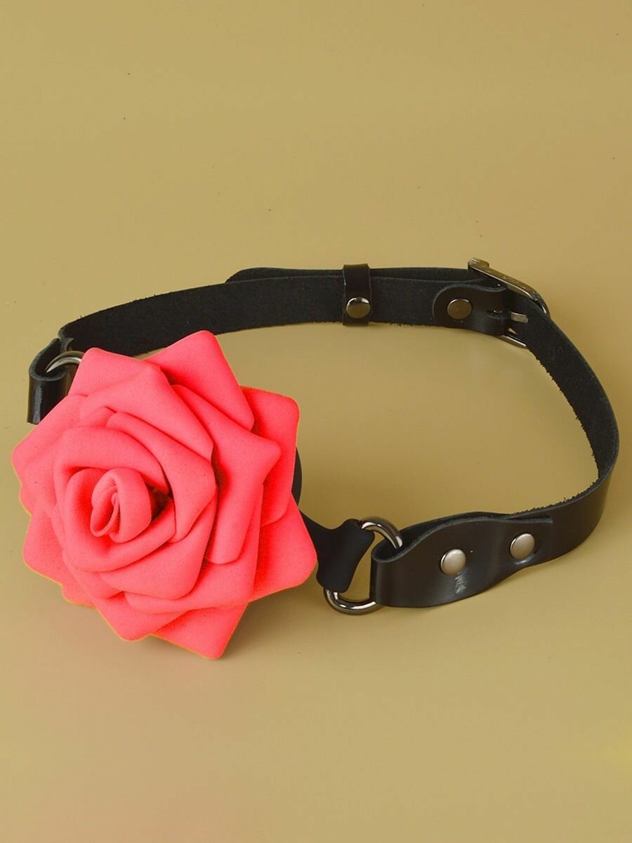 Силиконовый кляп-шар "роза" с кожаным ремешком, со специальными отверстиями, 4.2см