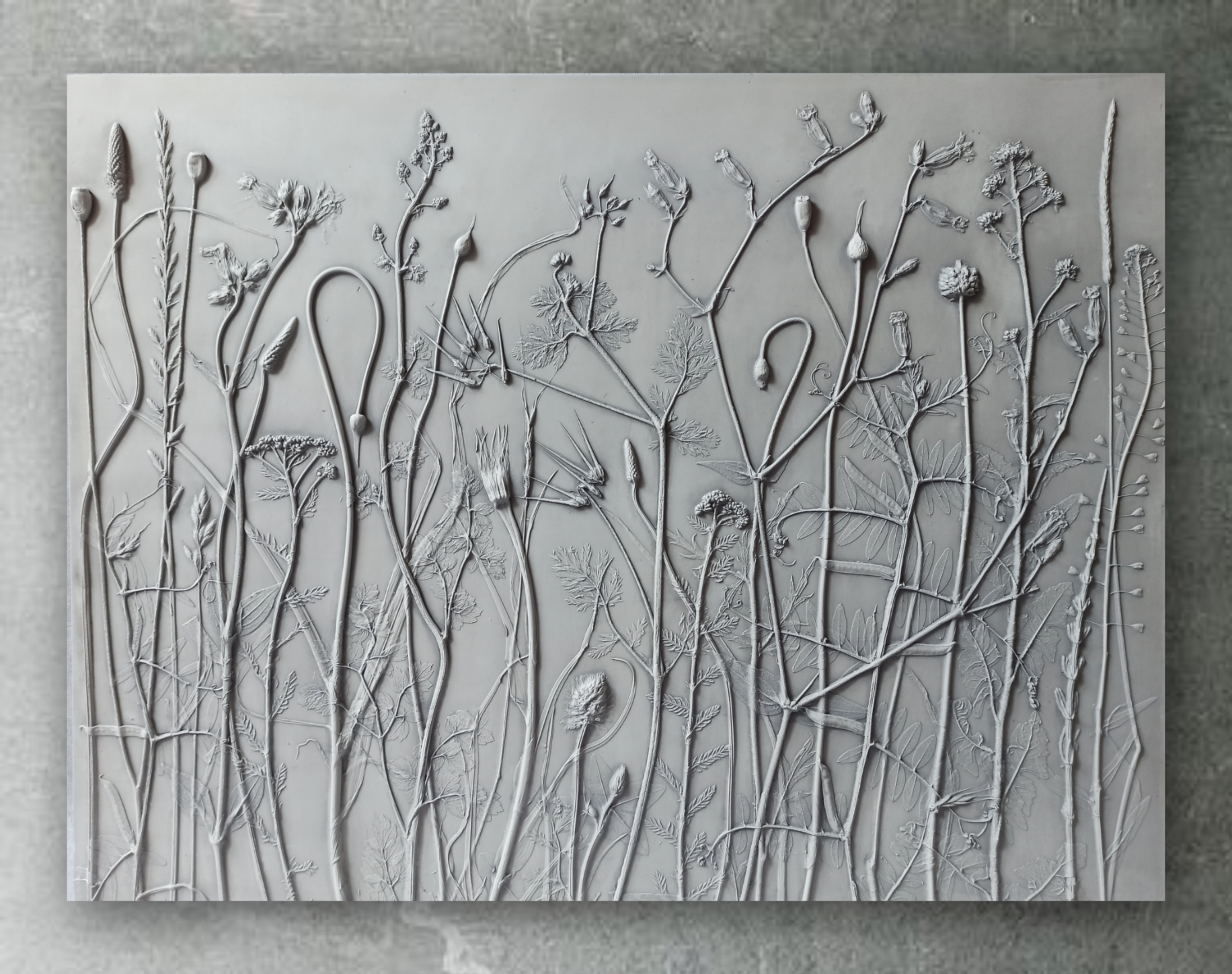 Ботанический барельеф . Панно 47*63 см. Гипсовый декор для интерьера. Ручная работа