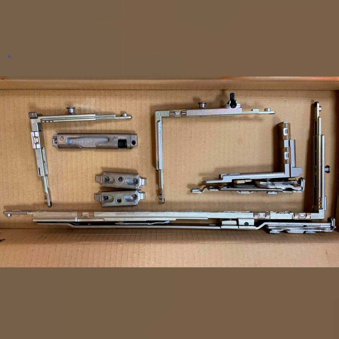 Комплект поворотно-откидной фурнитуры 277003 Schuco Simply Smart левый (Петли слева!), 130 кг.