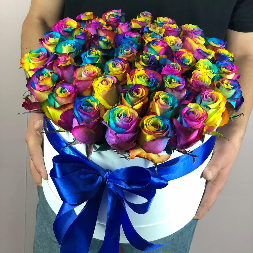 Букет из радужных роз 51 шт в шляпной коробке, красивый букет цветов, шикарный, премиум цветы, премиум букет