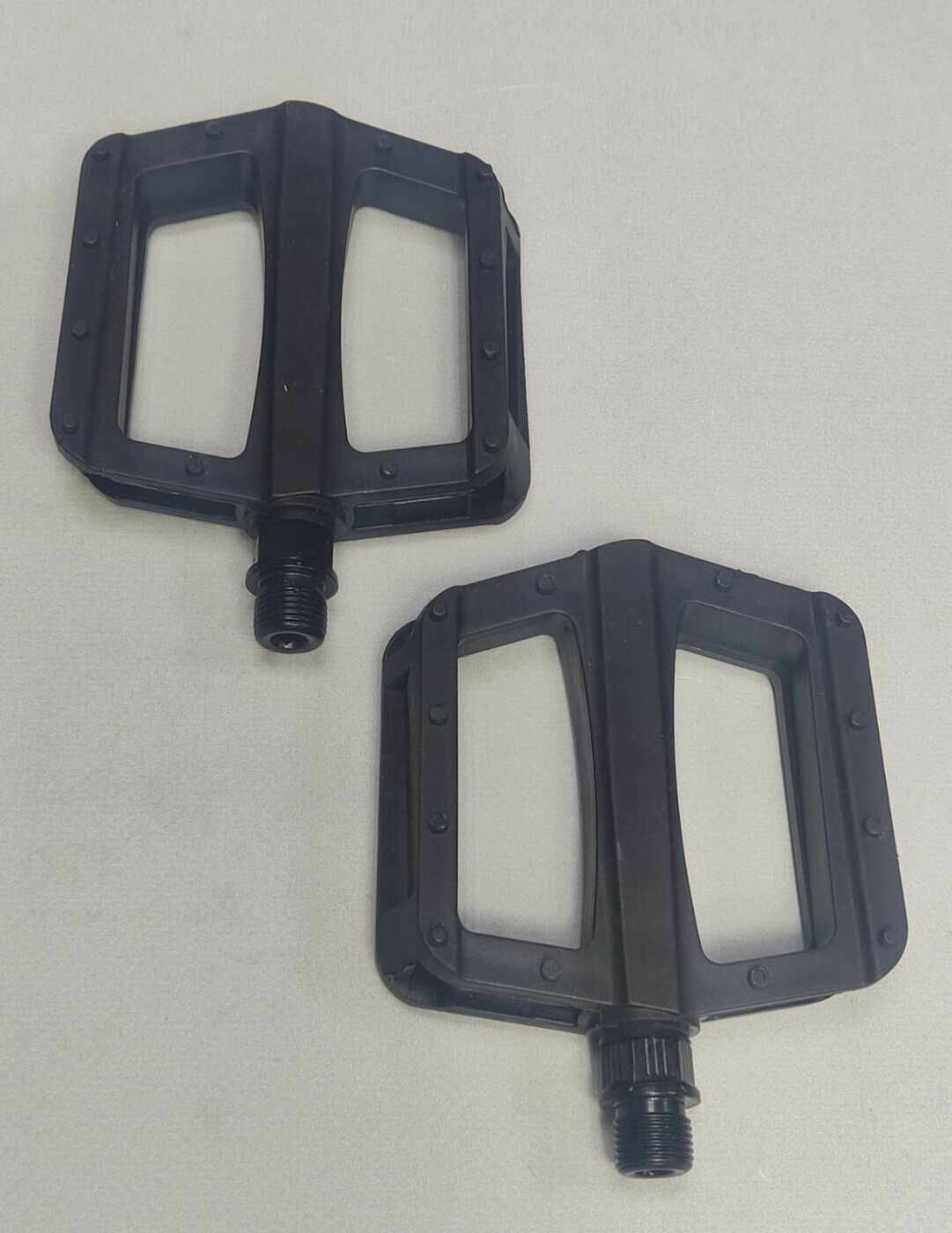 Педали TRIX MTB нейлоновые, 110x96мм, резьба 9/16", черные