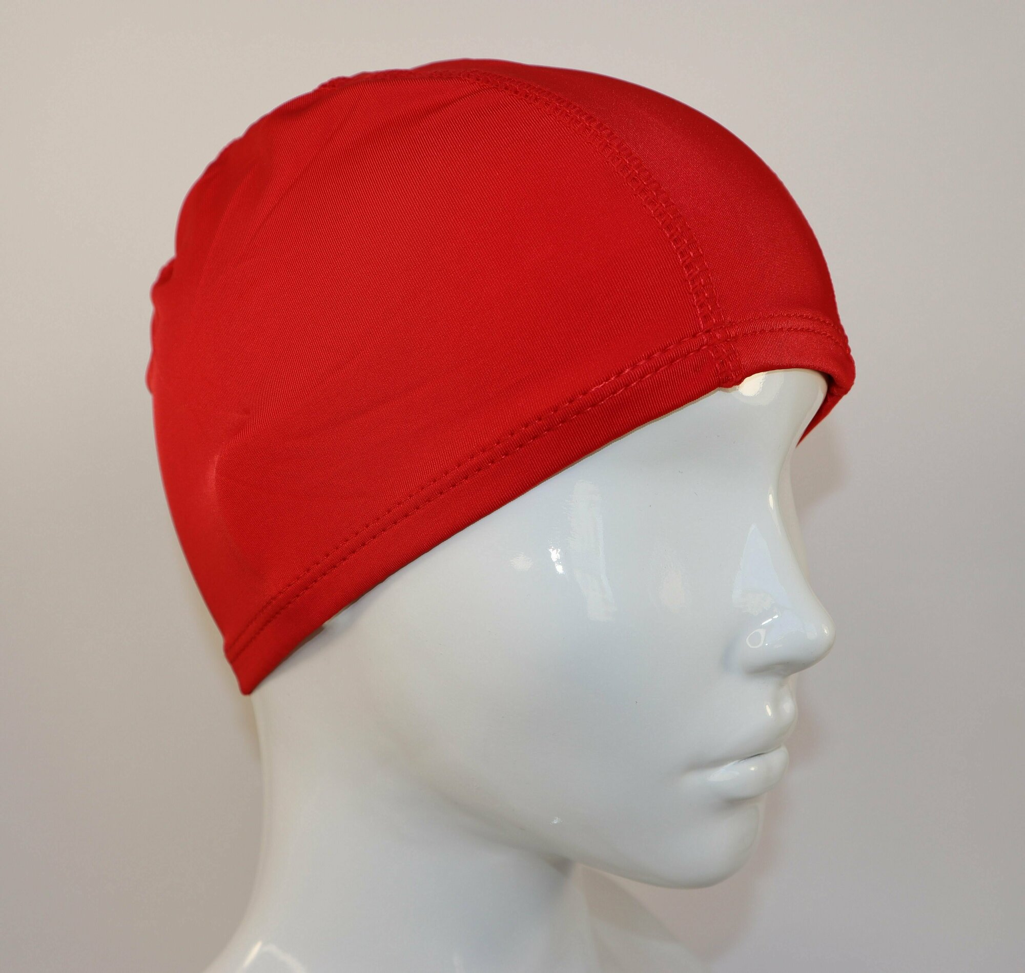 Шапочка для плавания взрослая и детская тканевая универсальная мужская и женская для бассейна красный