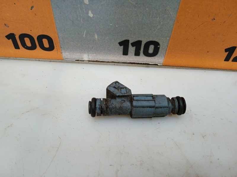 Б/У Ленд Ровер Фрилендер 1 Форсунка топливная Land Rover Freelander 2000 L314 321264 LAND ROVER арт. 0280155885