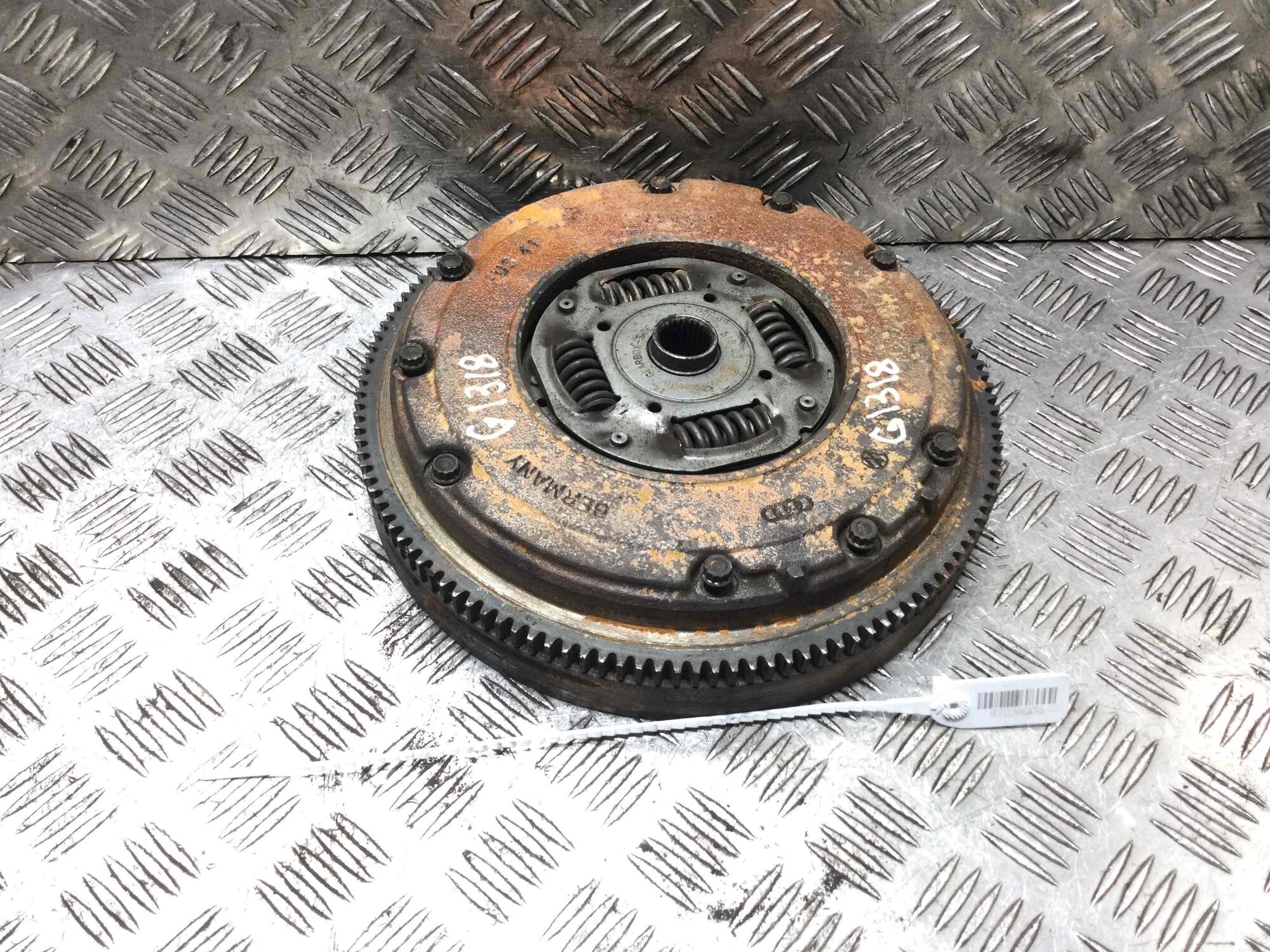 Б/У Маховик Volkswagen Golf 4 поколение (1997-2004) 2000 г.