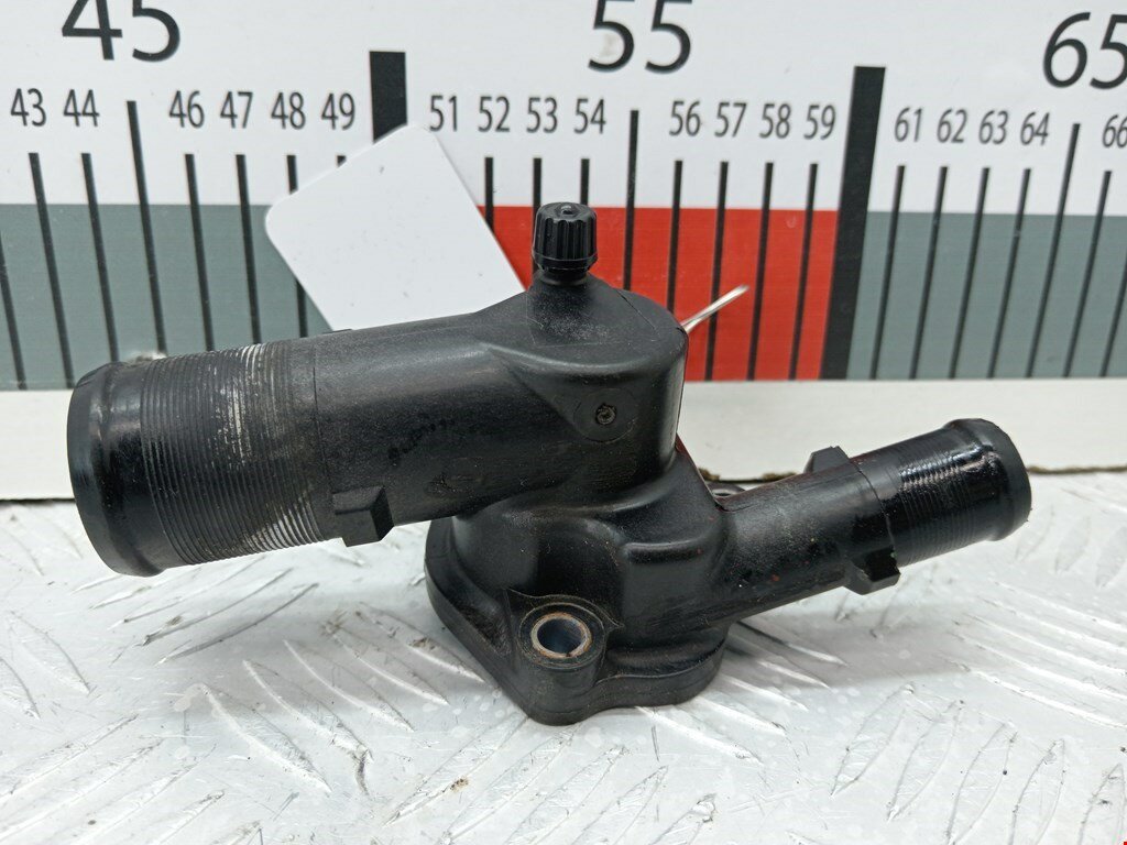 Корпус термостата Renault Clio 2 8200660882 арт. 1993822