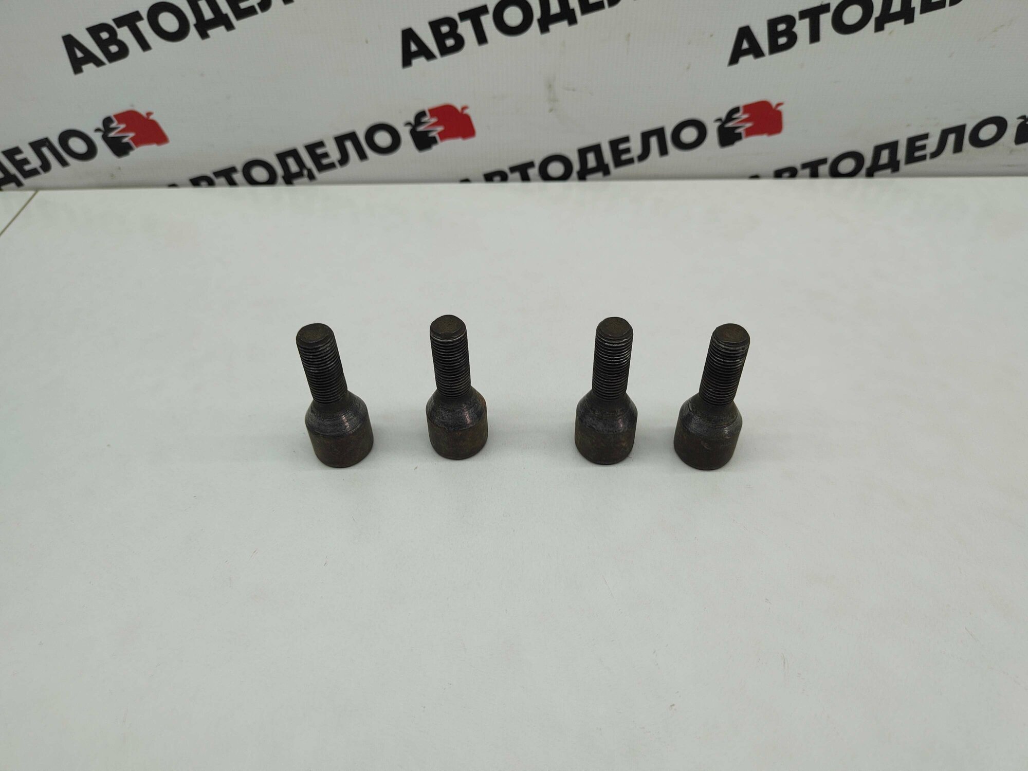 Болты колесные комплект 4 шт М12 х 1,25