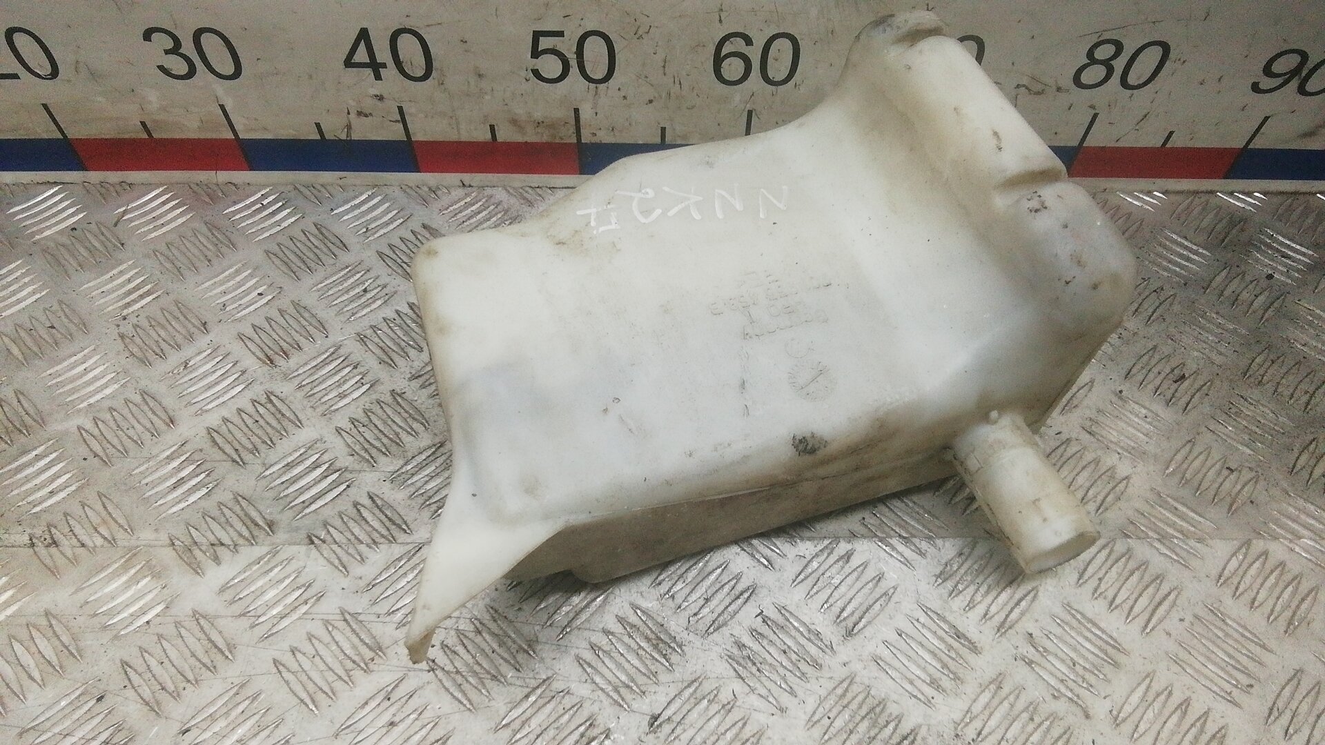 Бачок омывателя VOLKSWAGEN TRANSPORTER T4